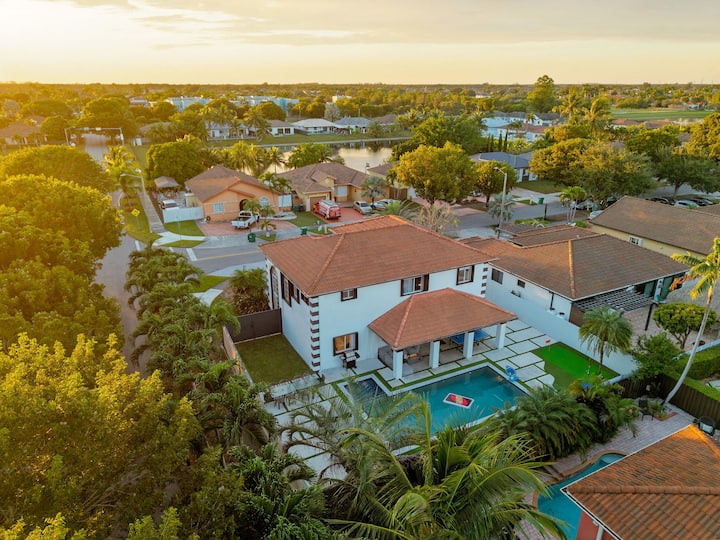 Premium Villa | Heated Pool | Luxury Experience | - The Bahamas
