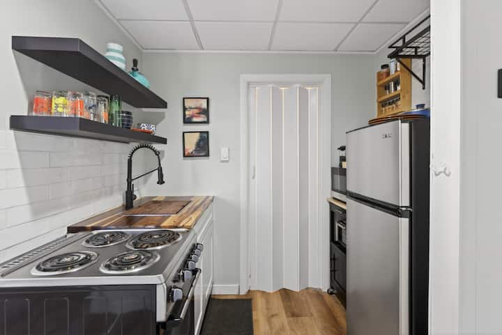 Comfy Beach Retreat - Pine Point - Biddeford, ME