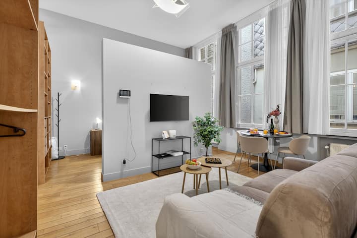 Studio City Center By Maison Lombard - Brussels