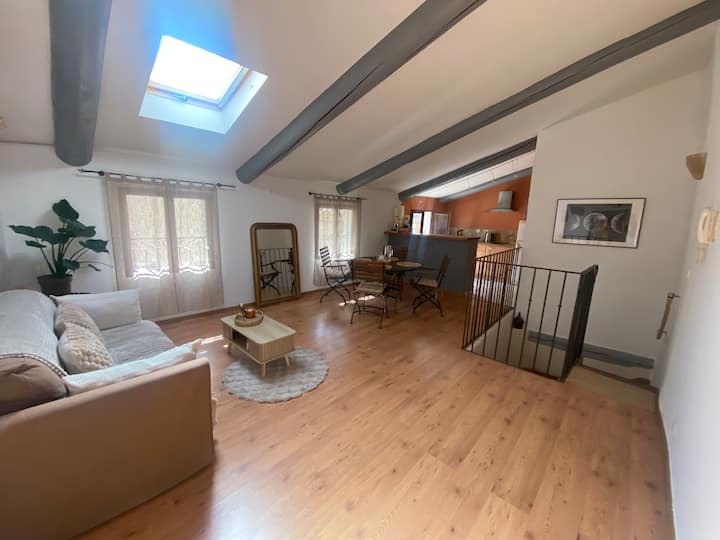 Charmant Appartement - Pernes-les-Fontaines