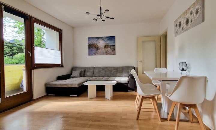 Moderne & Zentrale Wohnung In Aachen - Aachen