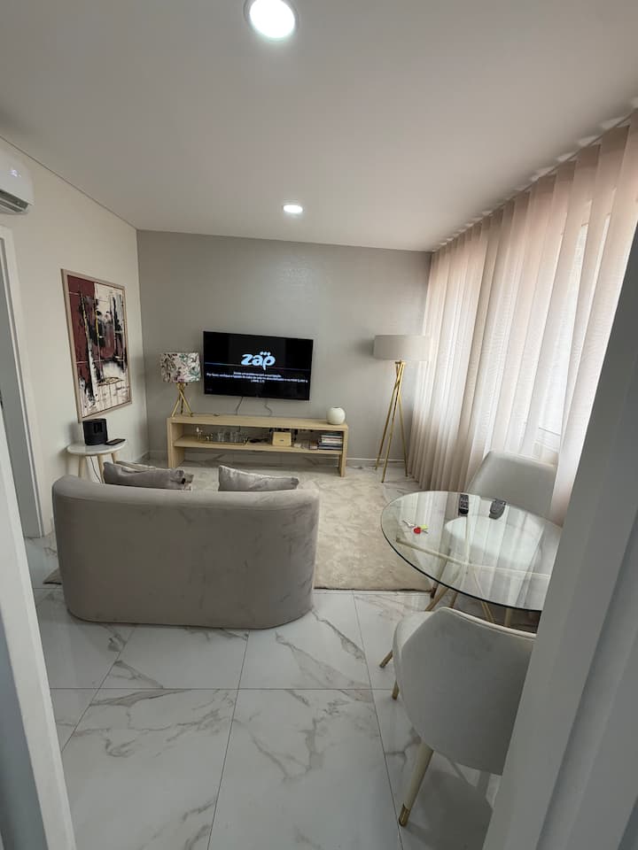 Apartamento T1, Ingombota - Angola