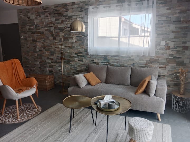 Jolie Maison En Village Pour Petite Famille - Pont-Saint-Martin