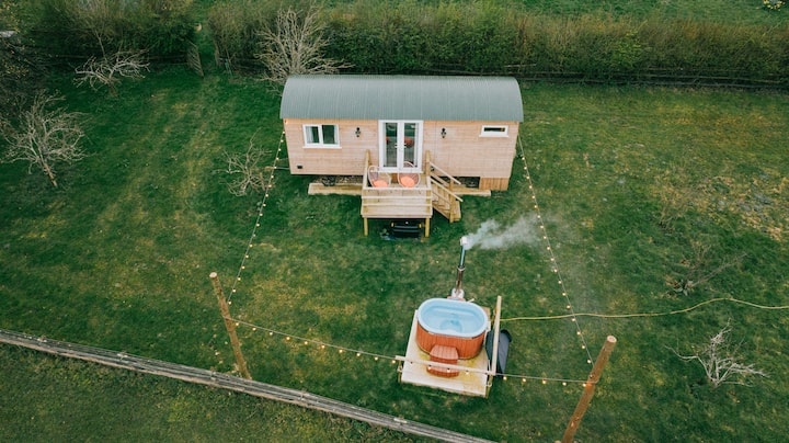 The Shepherd Hut Down Long Lane - Isle of Wight