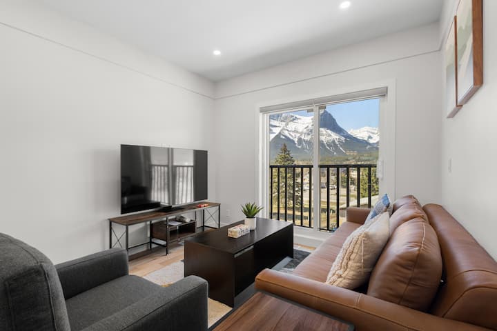 Golden Ridge 4br | Modern Mountain Townhouse - Canmore