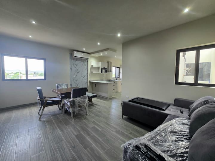 Se Renta Departamento En Tercer Piso - Gomez Palacio