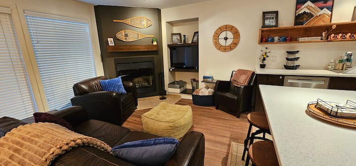 Chalet Fairway | Golf, Ski, Bike & Shuttle - Mont-Tremblant