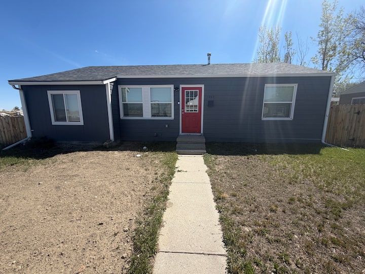 Pet-friendly 3br Home W/ Yard & Garage - Casper, WY