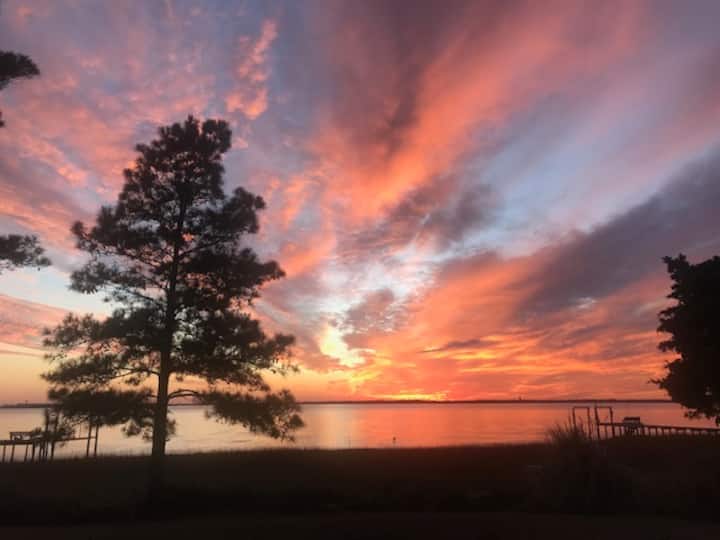 Stunning Sound Side Water View - Beaufort, NC