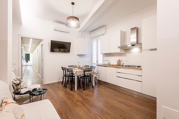 Stayeasy Petrella21 • 4 Bedrooms • Central Station - Milan