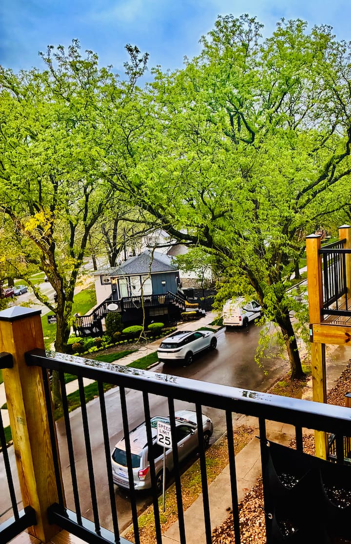Quaint Plaza Condo - Kansas City