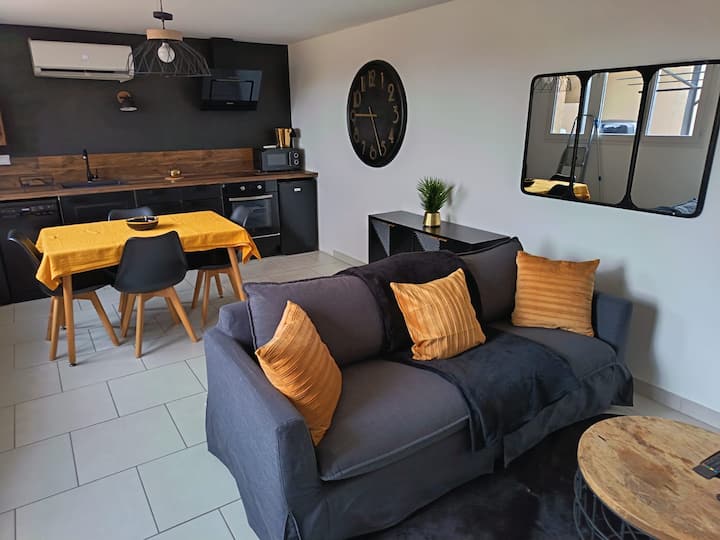 Love Room Leny – Jacuzzi & Sauna Privés - Grignan