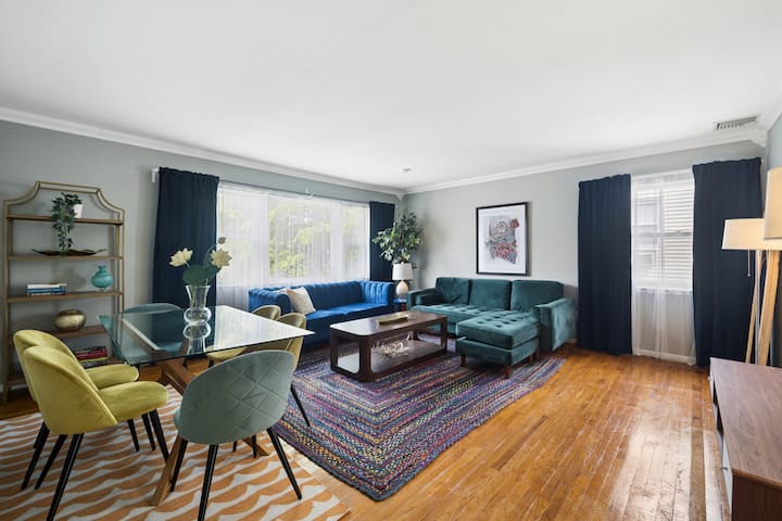 Retro 3br Walkup Apt | Shared Yard + Parking - Yonkers, NY