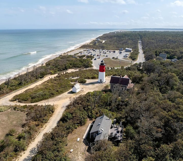 New! Idyllic Cottage @ Nauset Lt - Walk To Beach - Wellfleet, MA