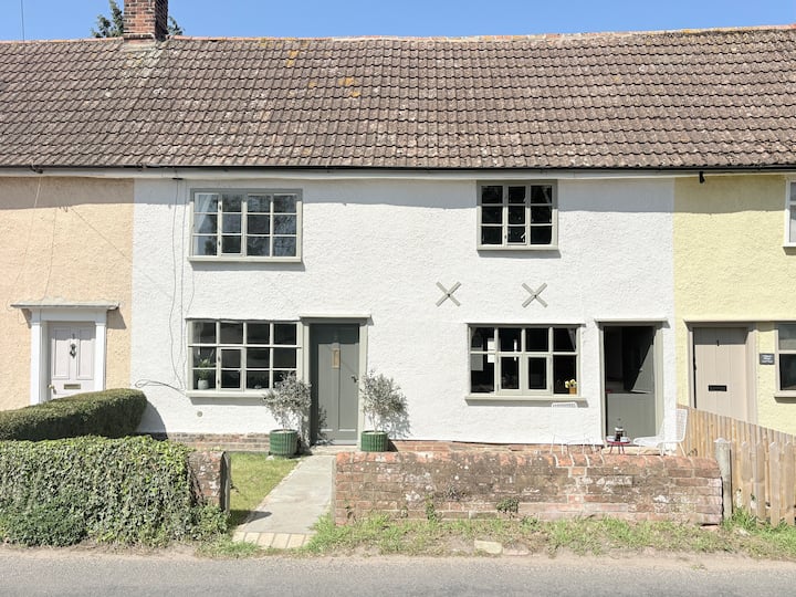 Stunning Grade Ii Listed Cottage In Peasenhall - Royaume-Uni