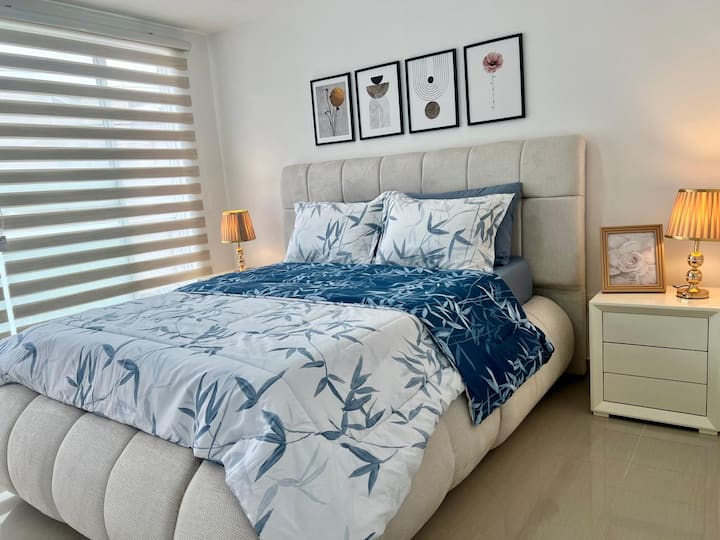 Casa Completa Para 6 | Central, Parqueadero, Wifi. - Florida