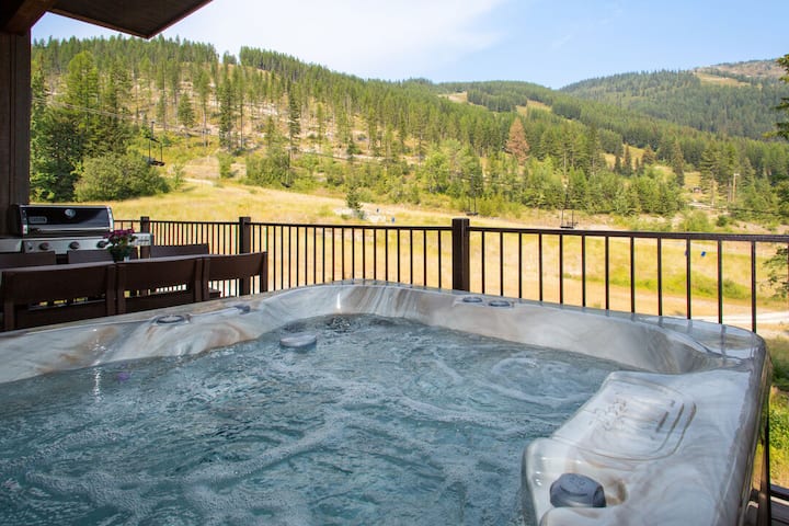 New! Ski-in/ski-out Chalet | Chair 3 | Hot Tub - Whitefish, MT