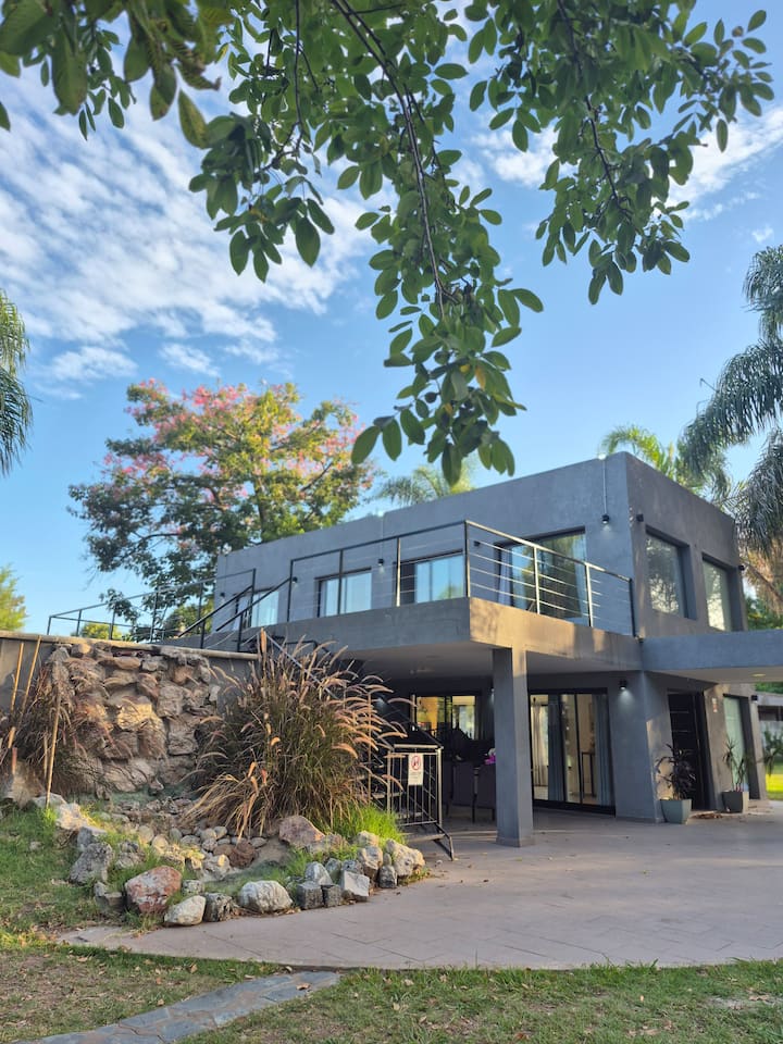 Casa Quinta Beto - Aeropuerto Buenos Aires Ezeiza (EZE)