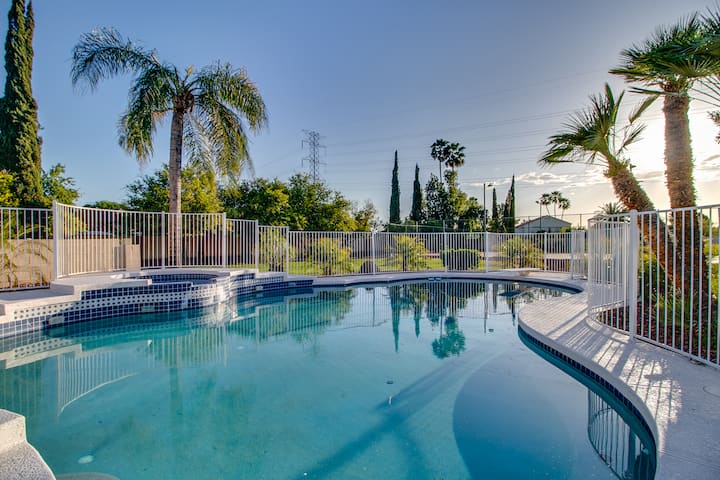 Sport Court, Pool, Hot Tub | 7 Bdrms. 1 Acre - Mesa, AZ