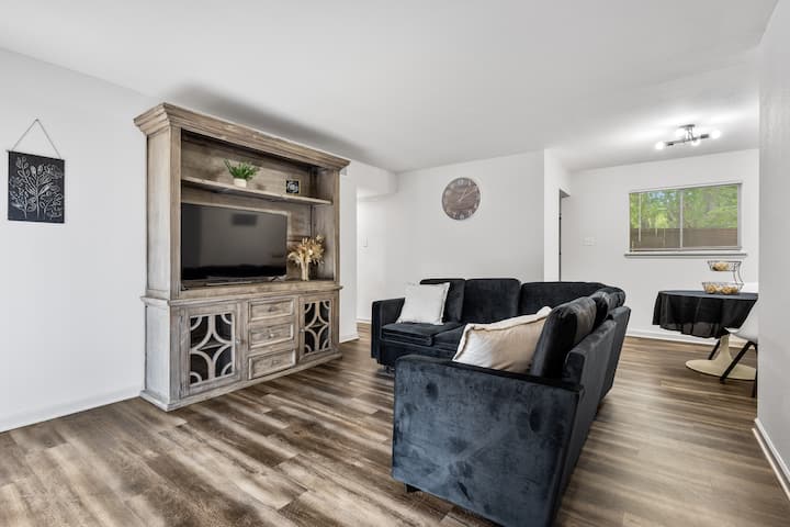 Elevated Stay At Mosaic #73 - Beaumont, TX