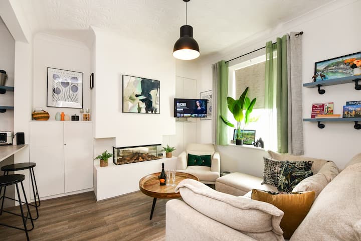 Modern 2br Cardiff Home | 2 Bath, Close To Centre - Cardiff