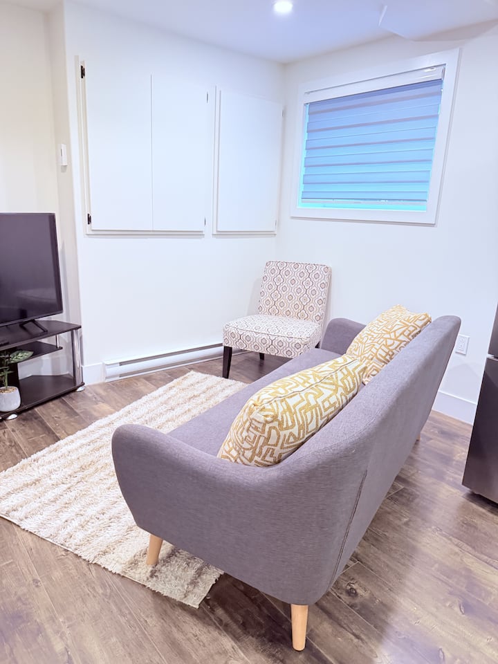 Modern 2 Beds/baths Apartment - Serene Environment - Paradise