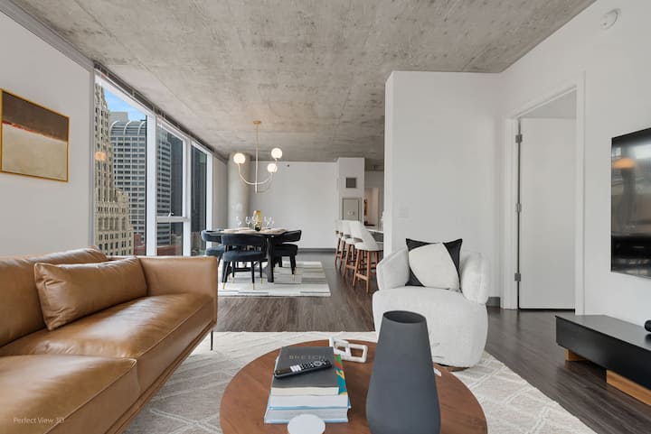 Spacious 3br 2ba Haven City Views Steps To Magmile - 