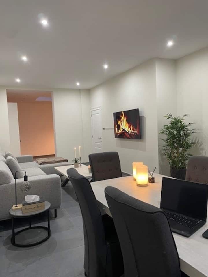 Luxury 4br Retreat | 4km From Tomorrowland - Boom