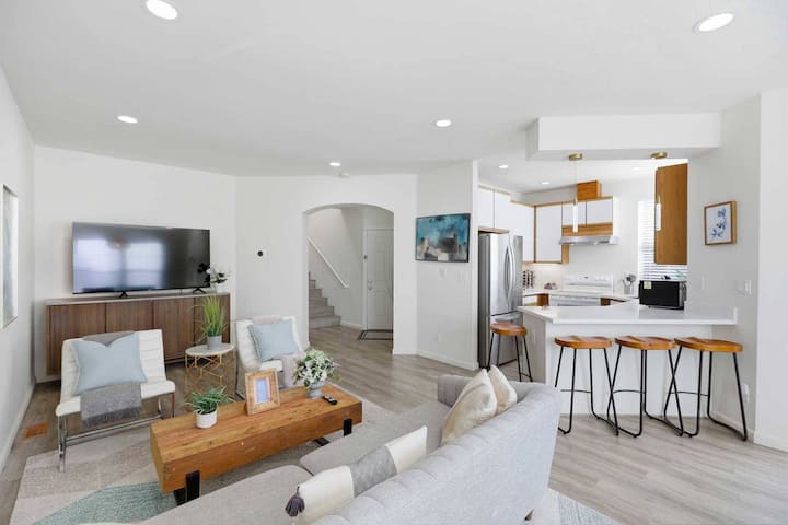 Norfolk Seaside Retreat A#42531 - Millbrae, CA