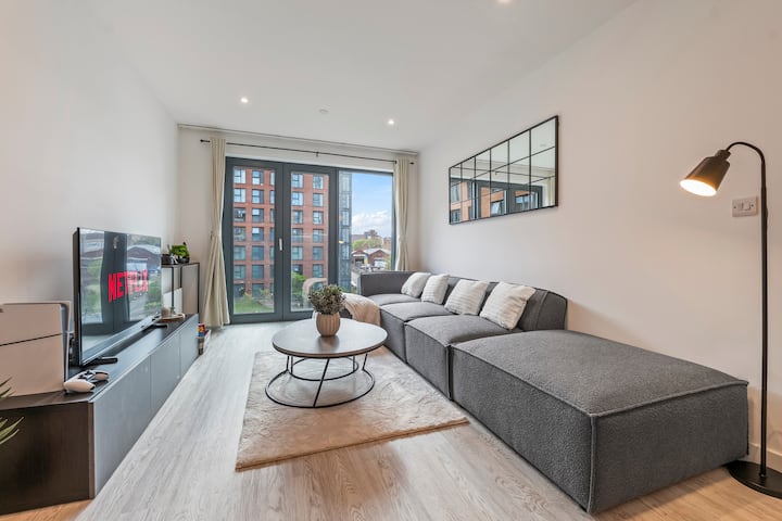 2br City Centre | 20% Off | Sleeps 6 | Ps5&netflix - Birmingham