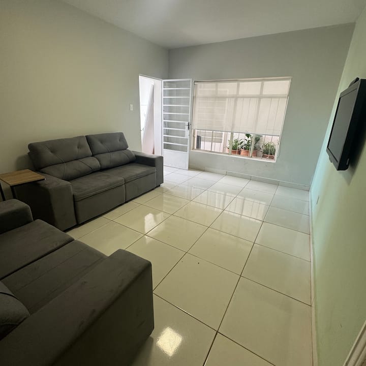 Apartamento Perto De Tudo- Grande- 1 A 12 Pessoas - Uberlândia