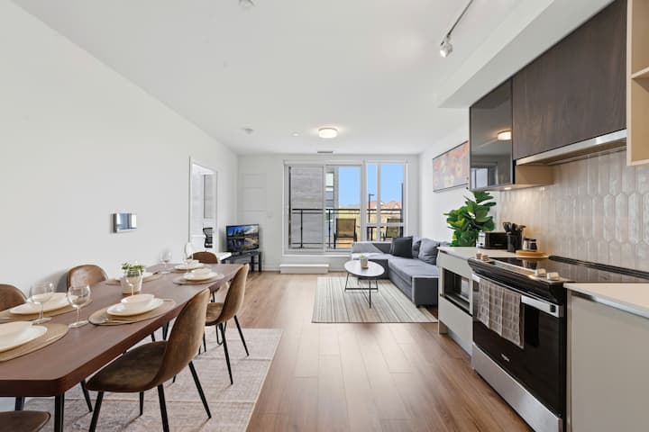 Serene Stays - Oakville (3 Bed, 2 Bath, 1 Parking) - Oakville