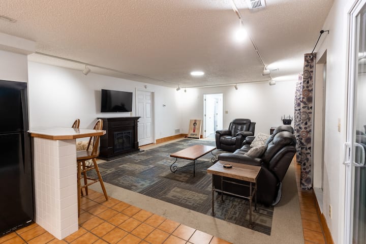3 Bed 1 Bath House On The Lake With Marina & Ramp - Camdenton, MO