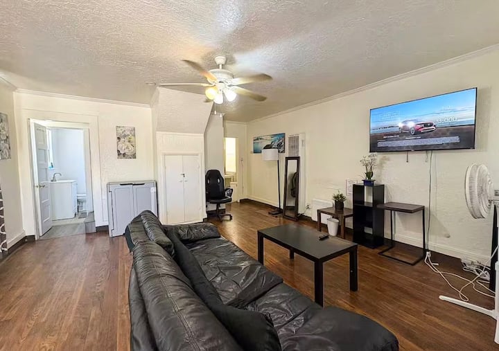 325 | Oakland Home | Near Coliseum, Airport & 880 - San Leandro, CA