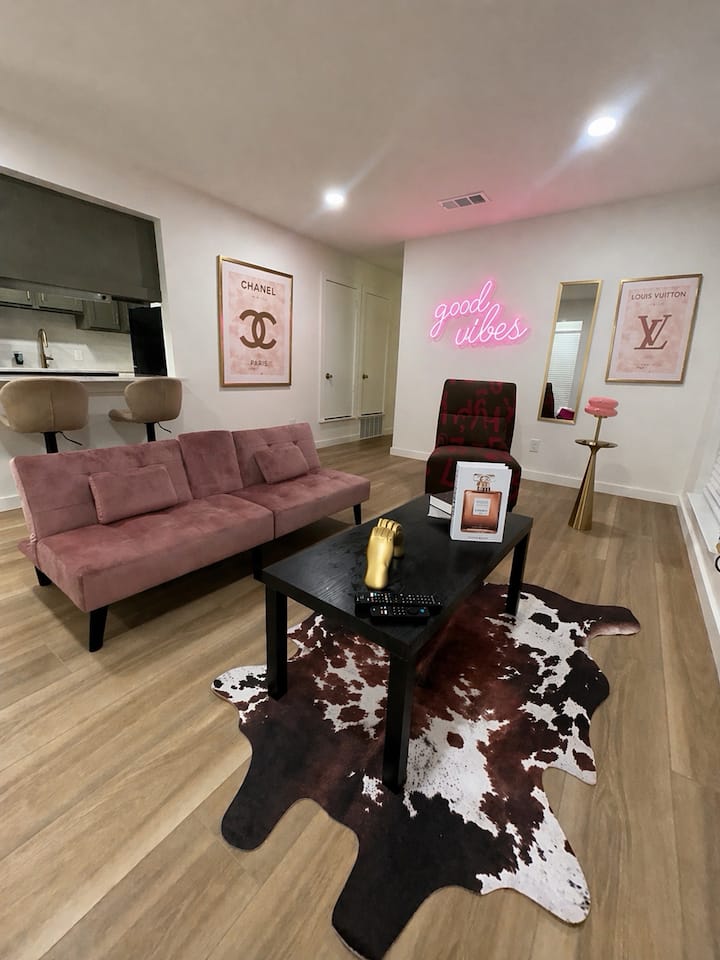 Blush Noir Lounge - Fort Worth, TX