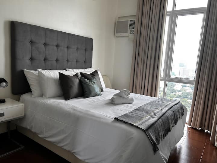2br Suite W/ 2t&b & Skyline City View In Makati - Pásig