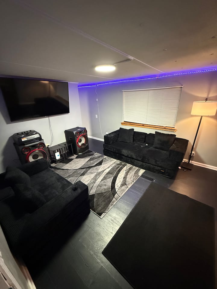 Turnkey Air Bnb - Brush Creek Falls, Freeman