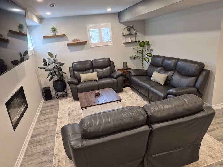 Spacious 2-bedroom Retreat For Sports Enthusiasts - Brampton