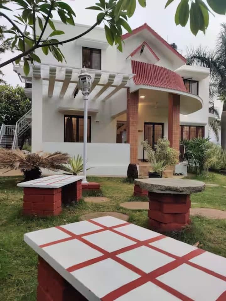 Nature's Nest Yelagiri - Yelagiri