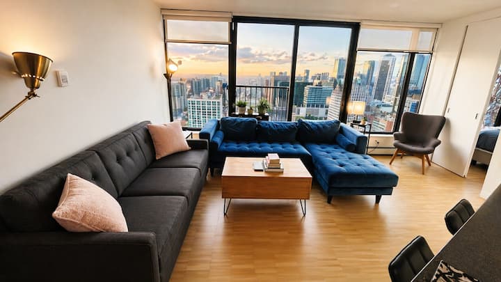 Tranquil Urban Escape, Cozy City Living - Vancouver