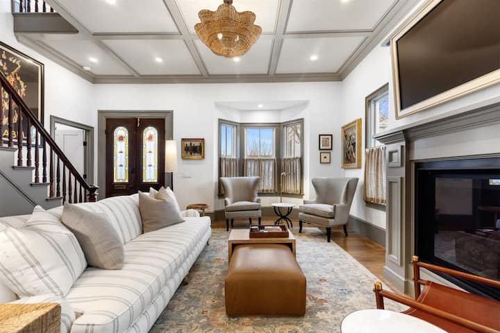 Recently Renovated Home Just Steps From Commercial - Provincetown, MA