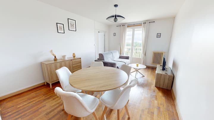 Grand Appartement Avec Parking Privatif - Mondeville