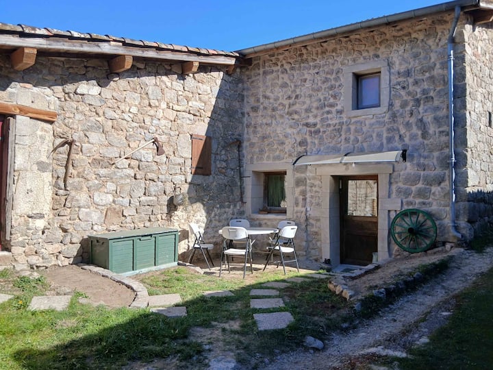 Petite Maison , Charme Bucolique, Calme Et Sécure - Lamastre