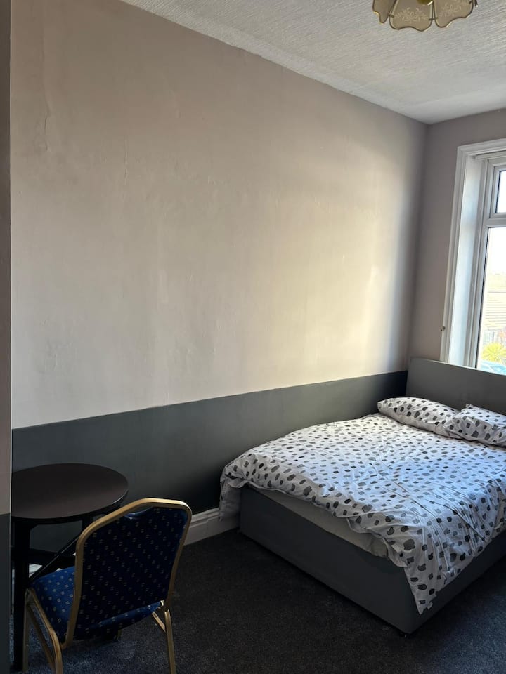 Private 2 Bedroom Flat, Sunderland - サンダーランド