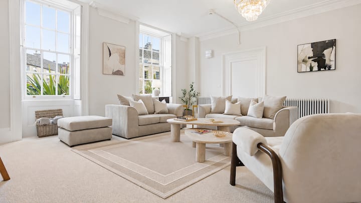The Residence | Grand 3 Bed, Garden, Parking - Tetbury