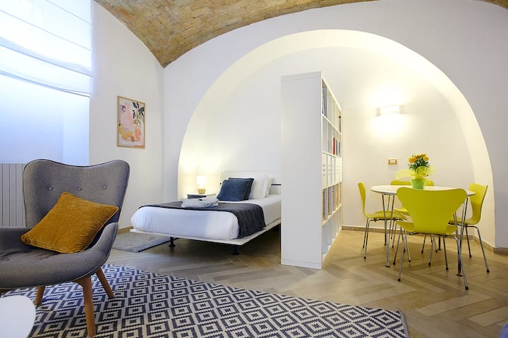 Monolocale Per Viaggiatori Single - Rooma
