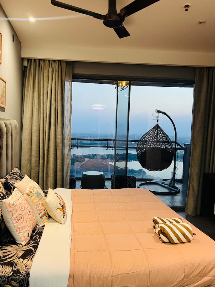 Rosewood Studio In Supernova | River View Balcony - India