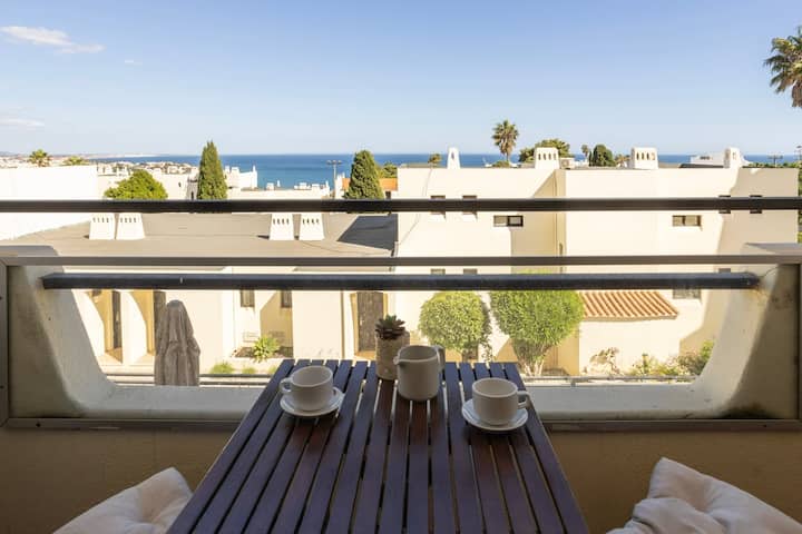 Alta Vista Sea View Apartment - 