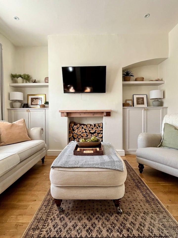 Thimble Cottage | Minutes From Stamford | Sleeps 6 - Bourne