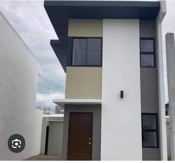 Modern 2-bedroom Staycation Amaia Scapes - Cabanatuan City